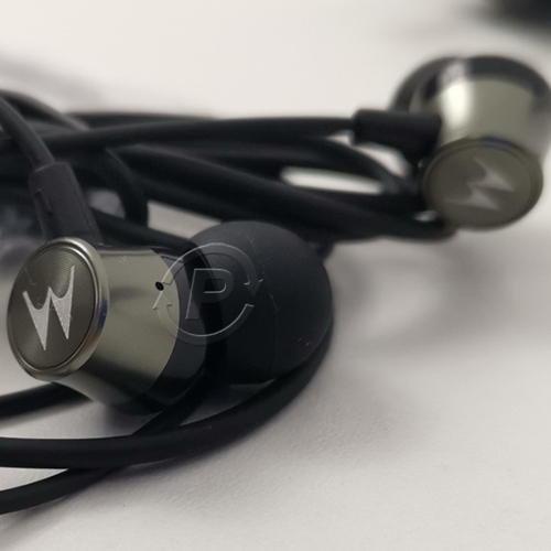 Motorola Metal Earbuds In-Ear Headphones (Black) - PowerExternal (U.S.)